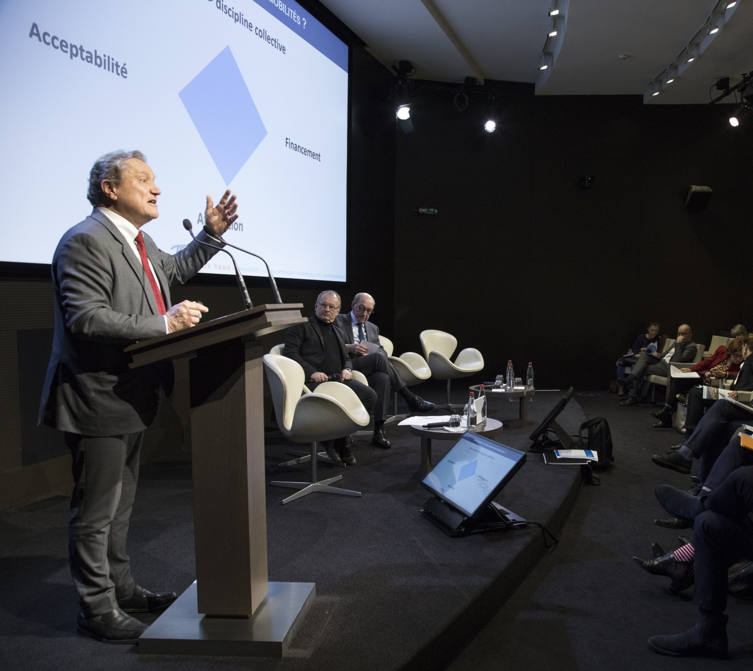 Quelle feuille de route pour la décarbonation des transports ? Le ...